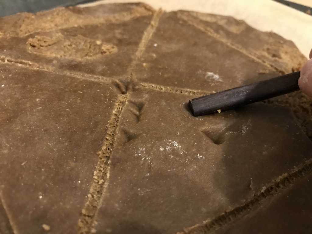 Baking Babylonian cuneiform tablets in gingerbread | The Aperiodical